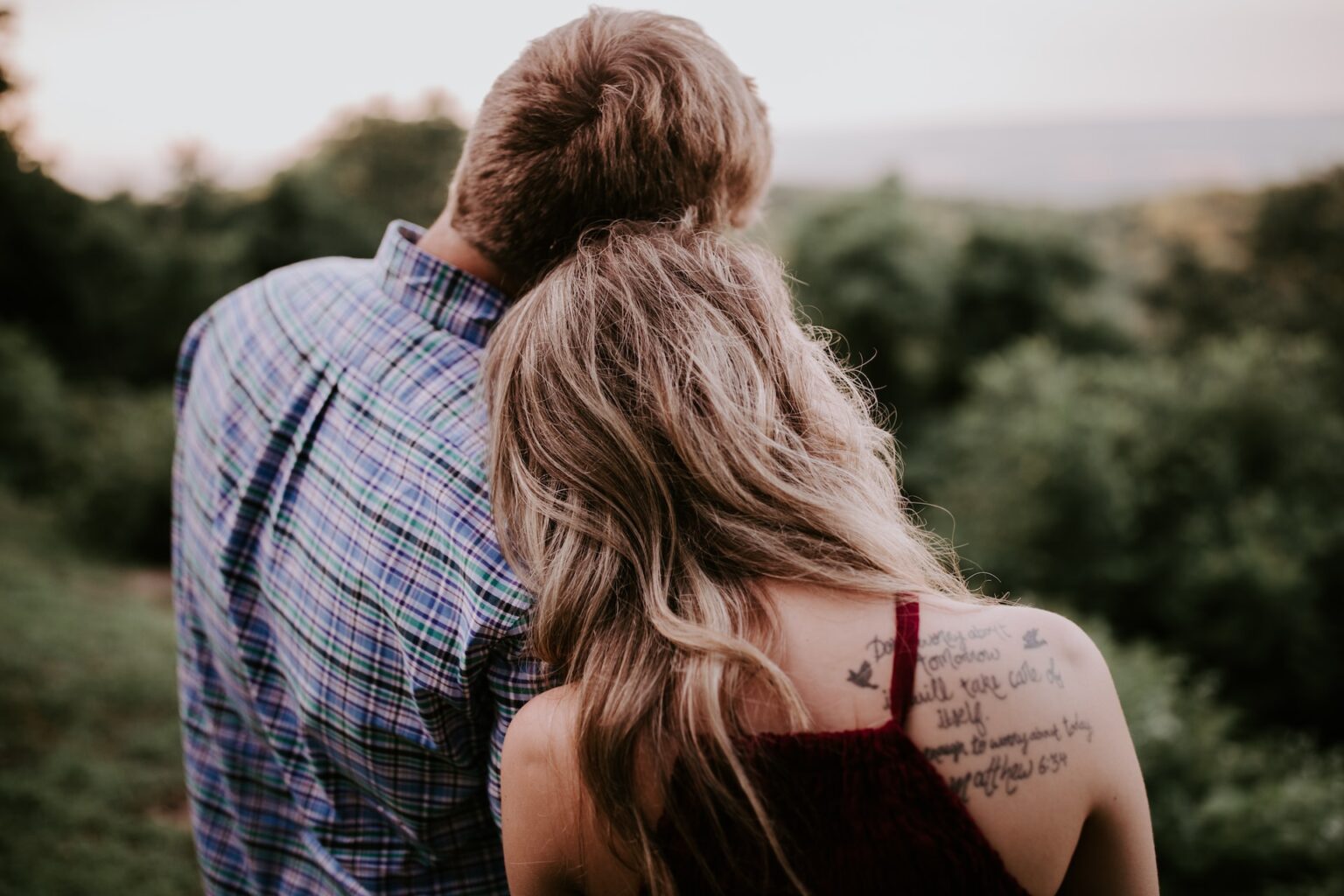 Is cuddling a sin? 13 reasons Christians can cuddle as much as they like