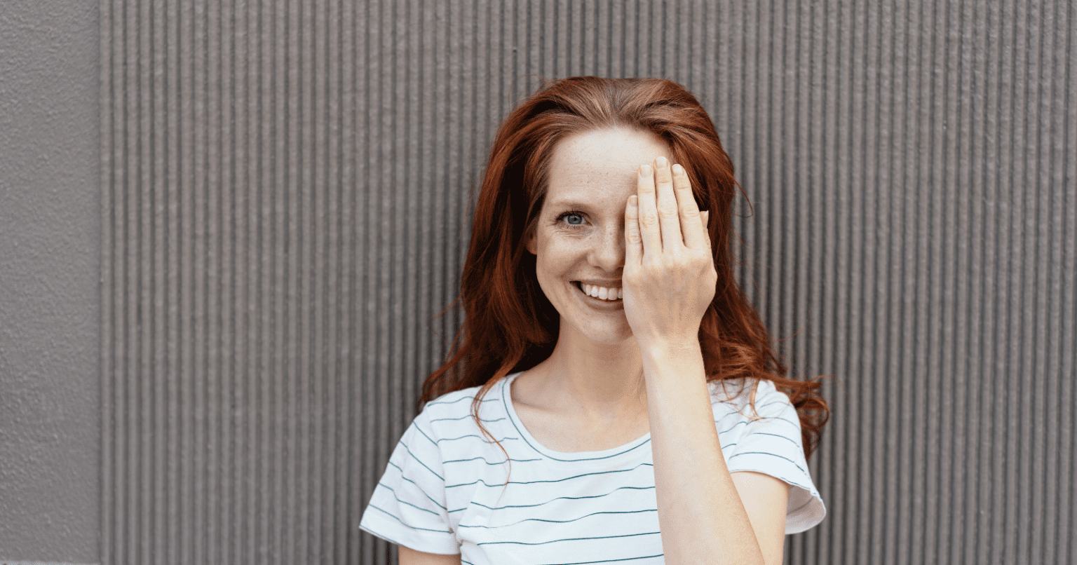 25 spiritual meanings of left eye twitching (symbolism explained)