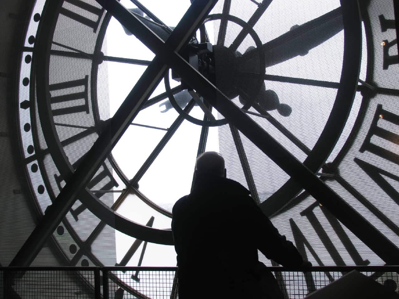 11 Spiritual Reasons You See The Same Time On The Clock Everyday